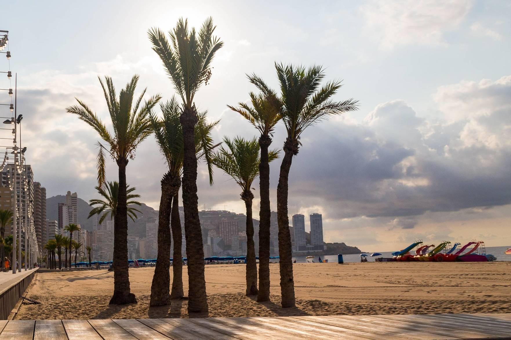 Playa y paseo de levante | Benidorm